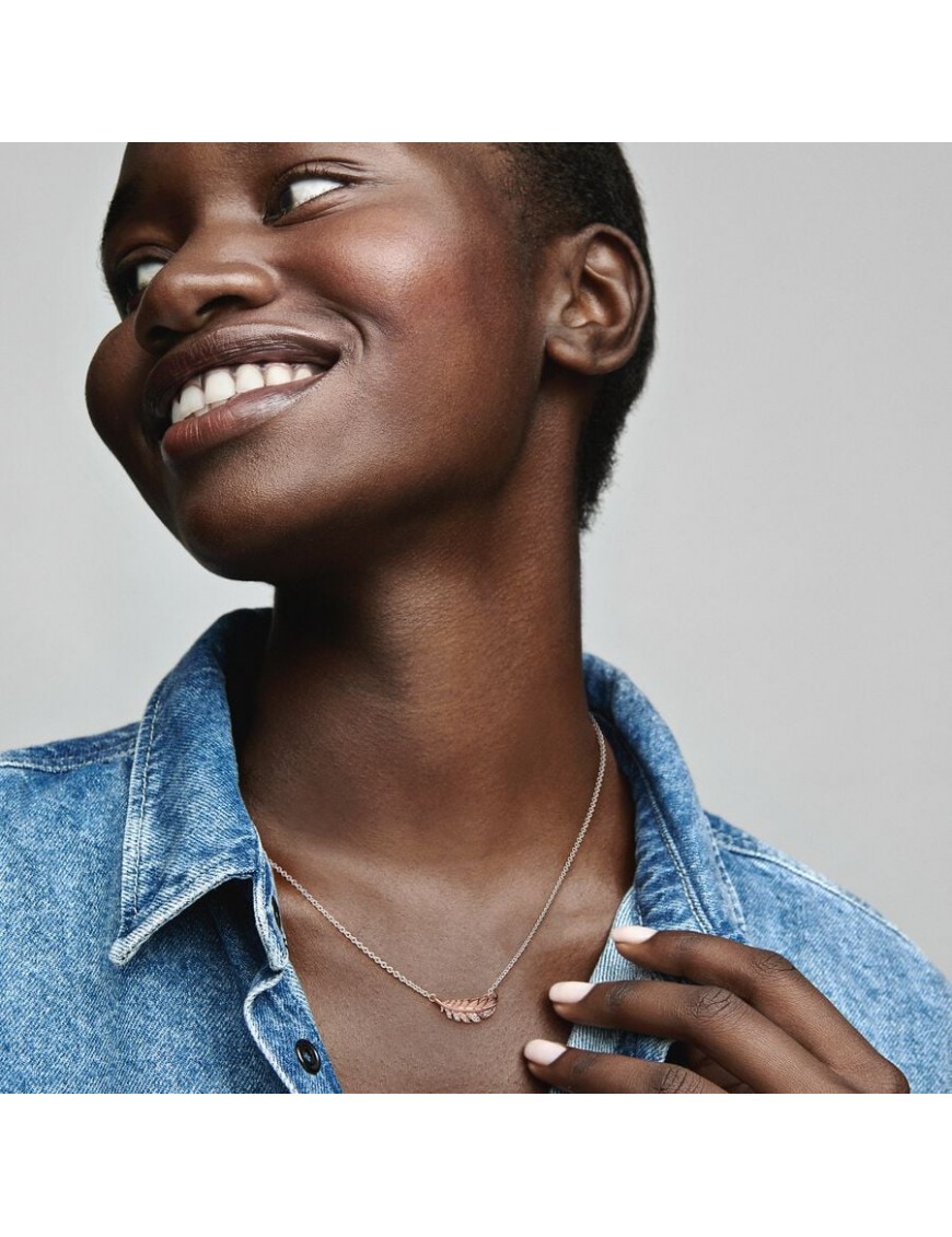 Collar de Pandora Pluma Curvada Flotante en Dos Tonos 382575C01-45.